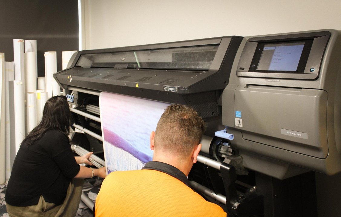 End-to-End Event Display Service For Exhibitions & Trade Shows